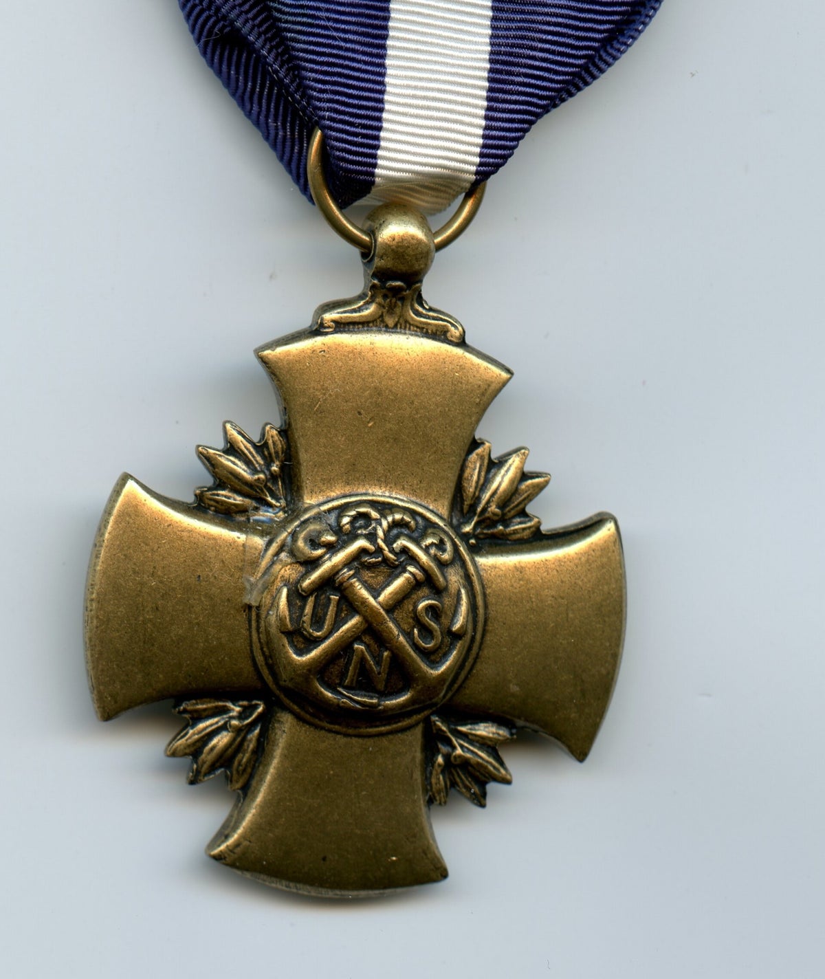 Post WW2 Navy Cross | Chasing Militaria