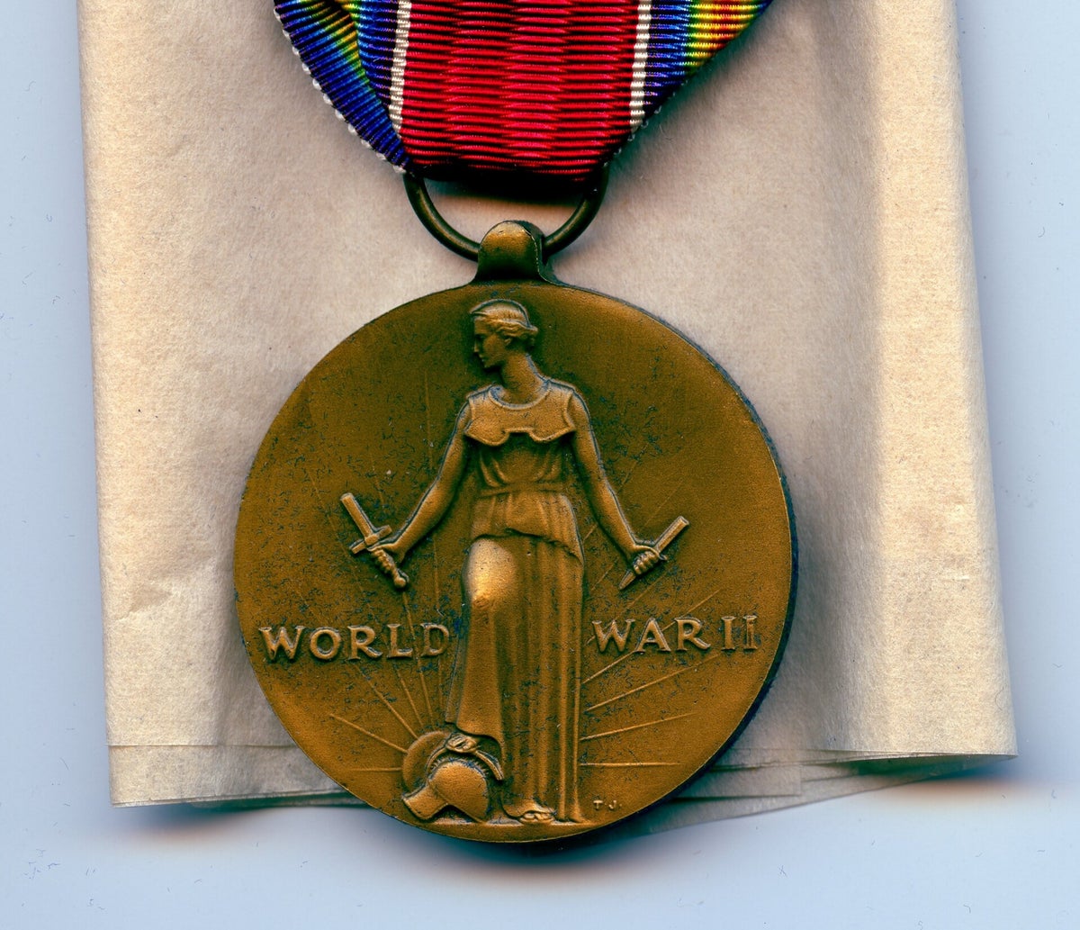 MINT WW2 Cased Victory Medal | Chasing Militaria