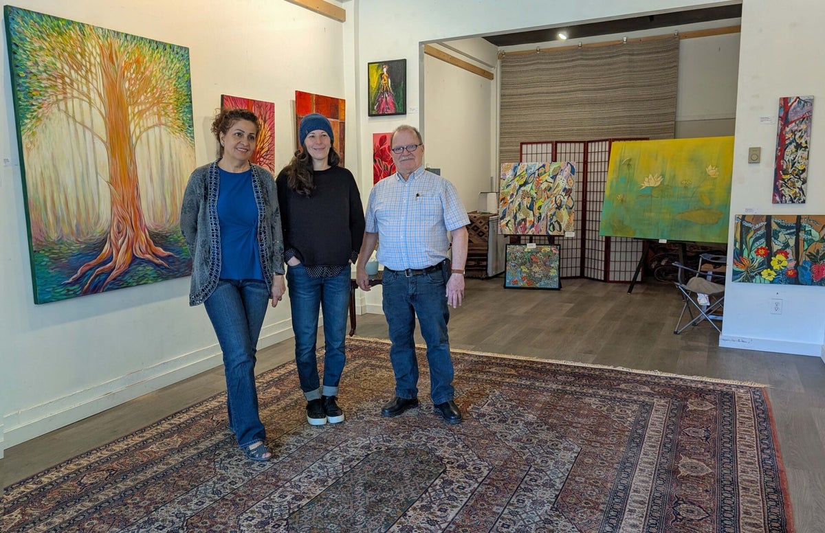 Victoria Local Artists Gallery
