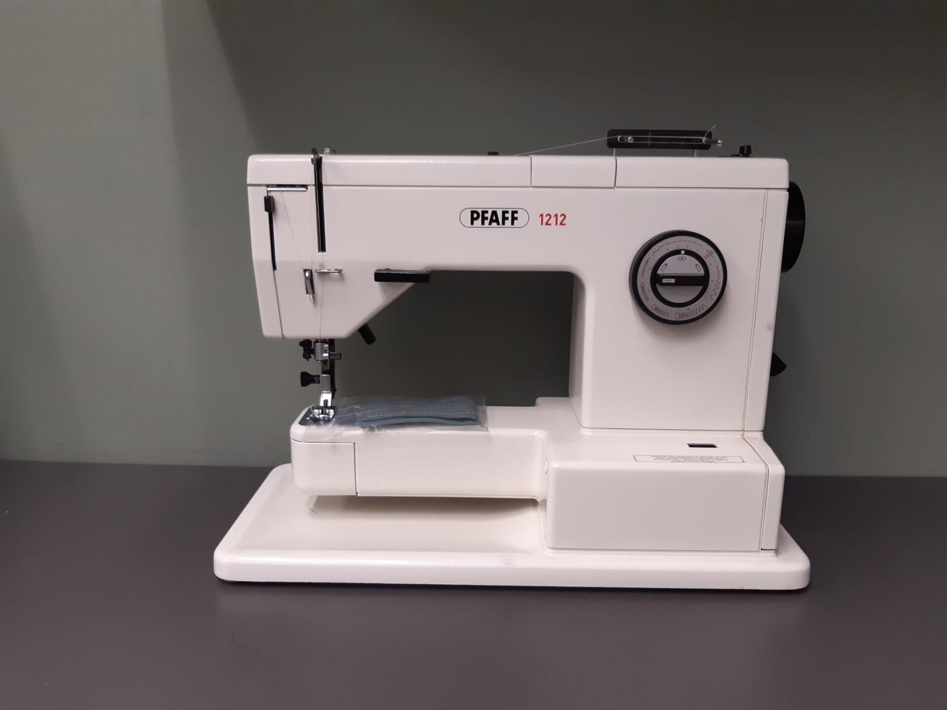 Pfaff / Naaimachines | NaaimachineWebwinkel.nl