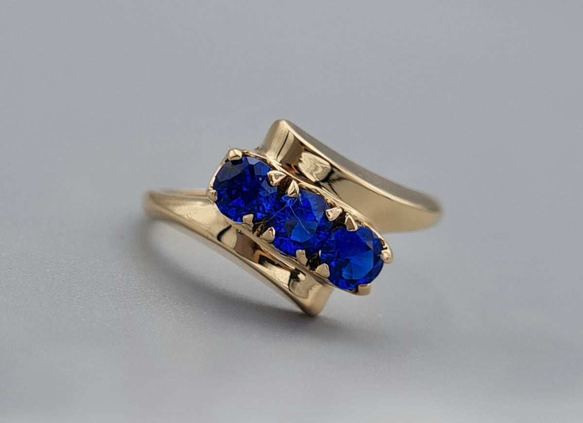Gouden ring met Apetiet. Gouden ringen met Edelstenen