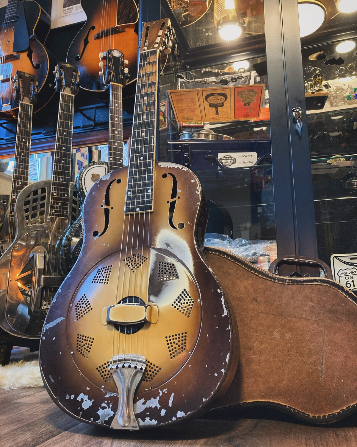 Guitars | Mainwood Guitars | Vintage & Exclusive