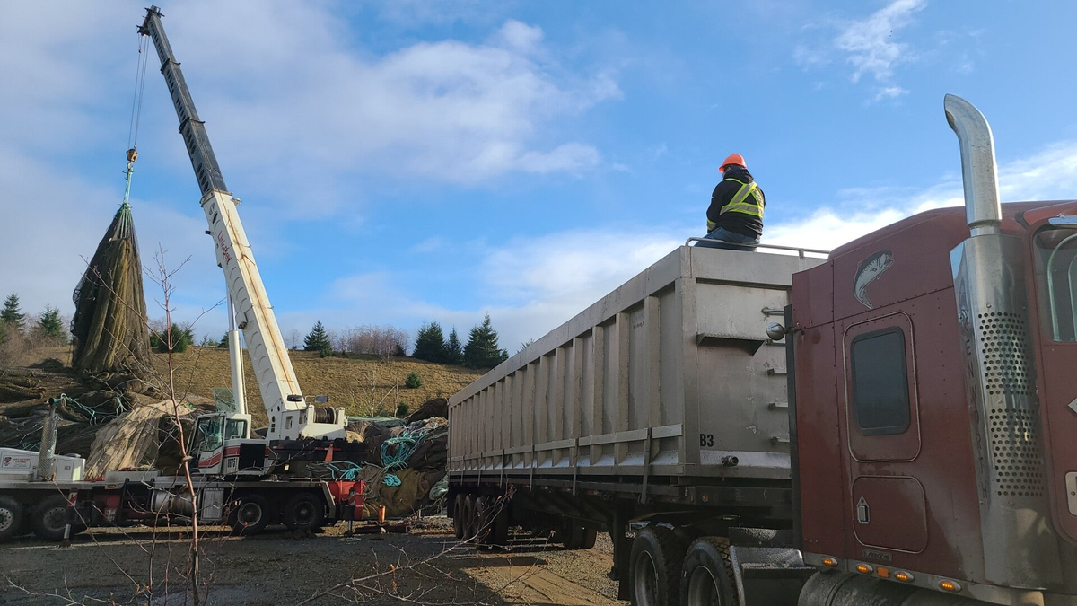 Services | R. Robbins Trucking Ltd.