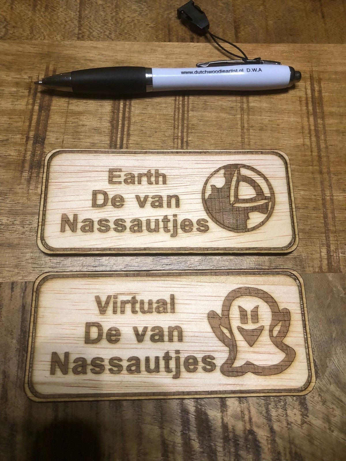 Earth / Virtual logkaartje | Dutch Woodie Artist Laser engraving