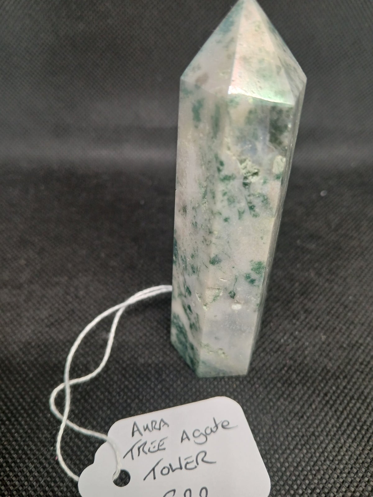Aura Tree Agate Tower | gitedbychris.com