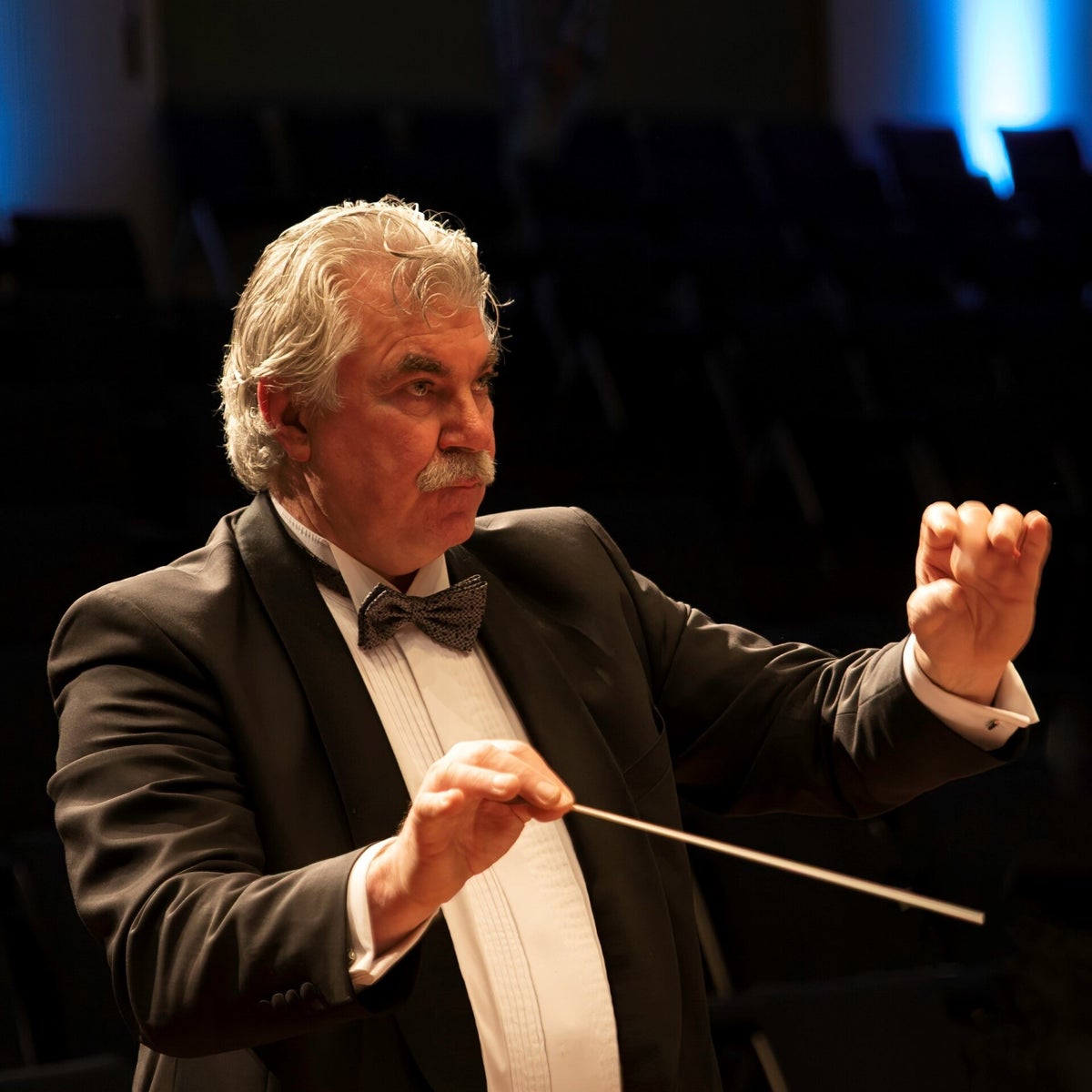 Dirigent / Over Ons | All Times Bigband