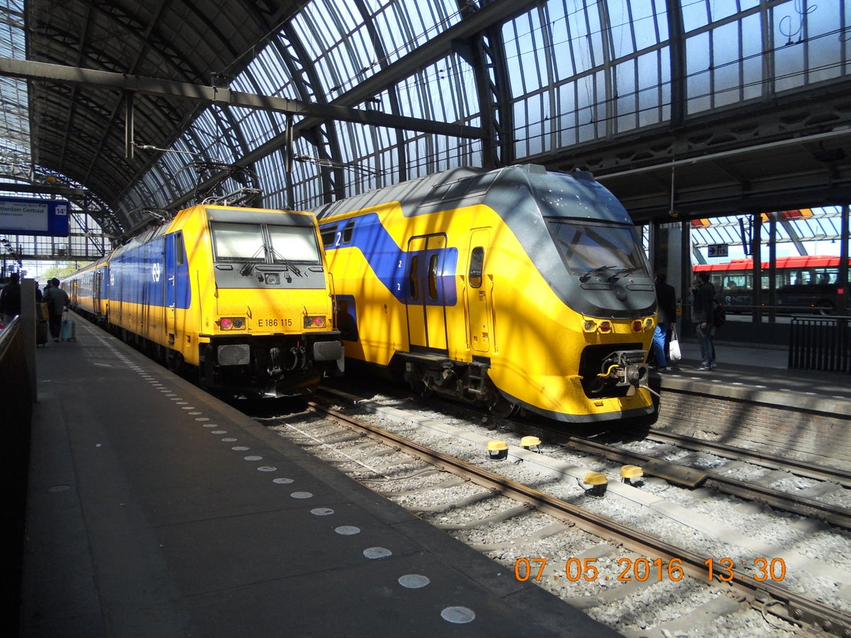 NS 2800 / Loks | Trainsforum NL