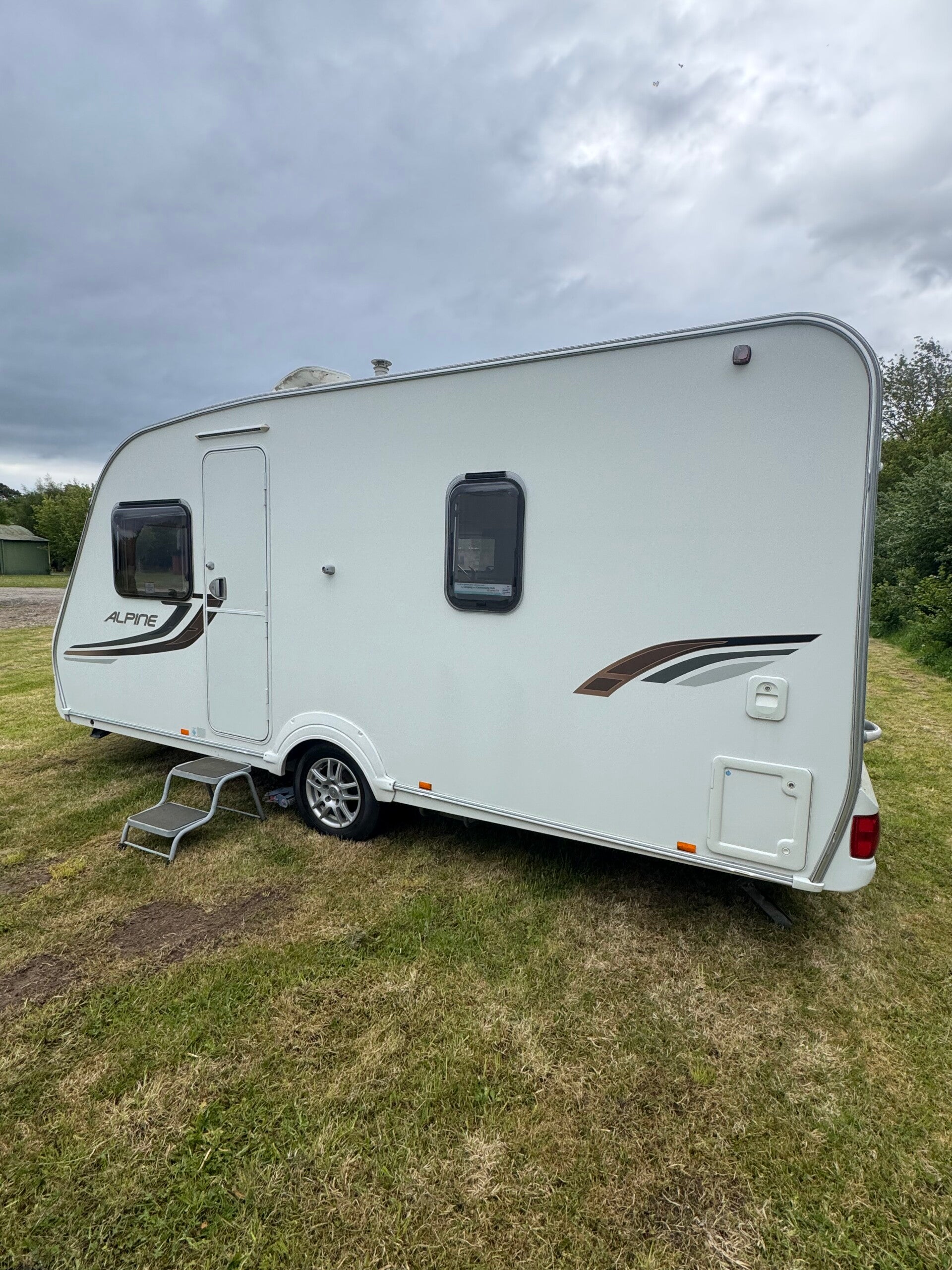 Sprite Alpine 4 | J.W. CARAVAN SALES