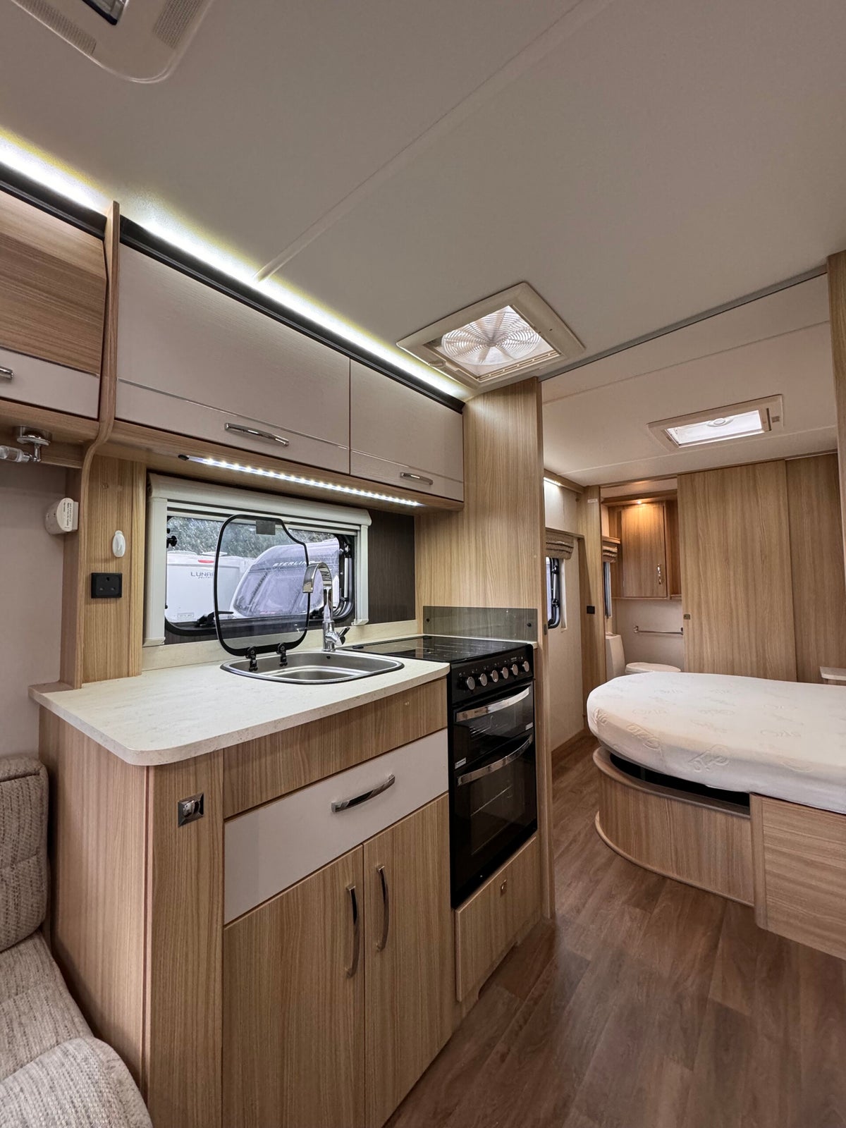 COACHMAN KIMBERLEY (VISION 575) | J.W. CARAVAN SALES
