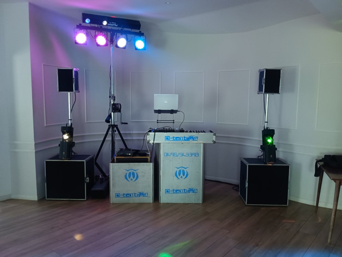 Disc Jockey met discobar | BR Projects