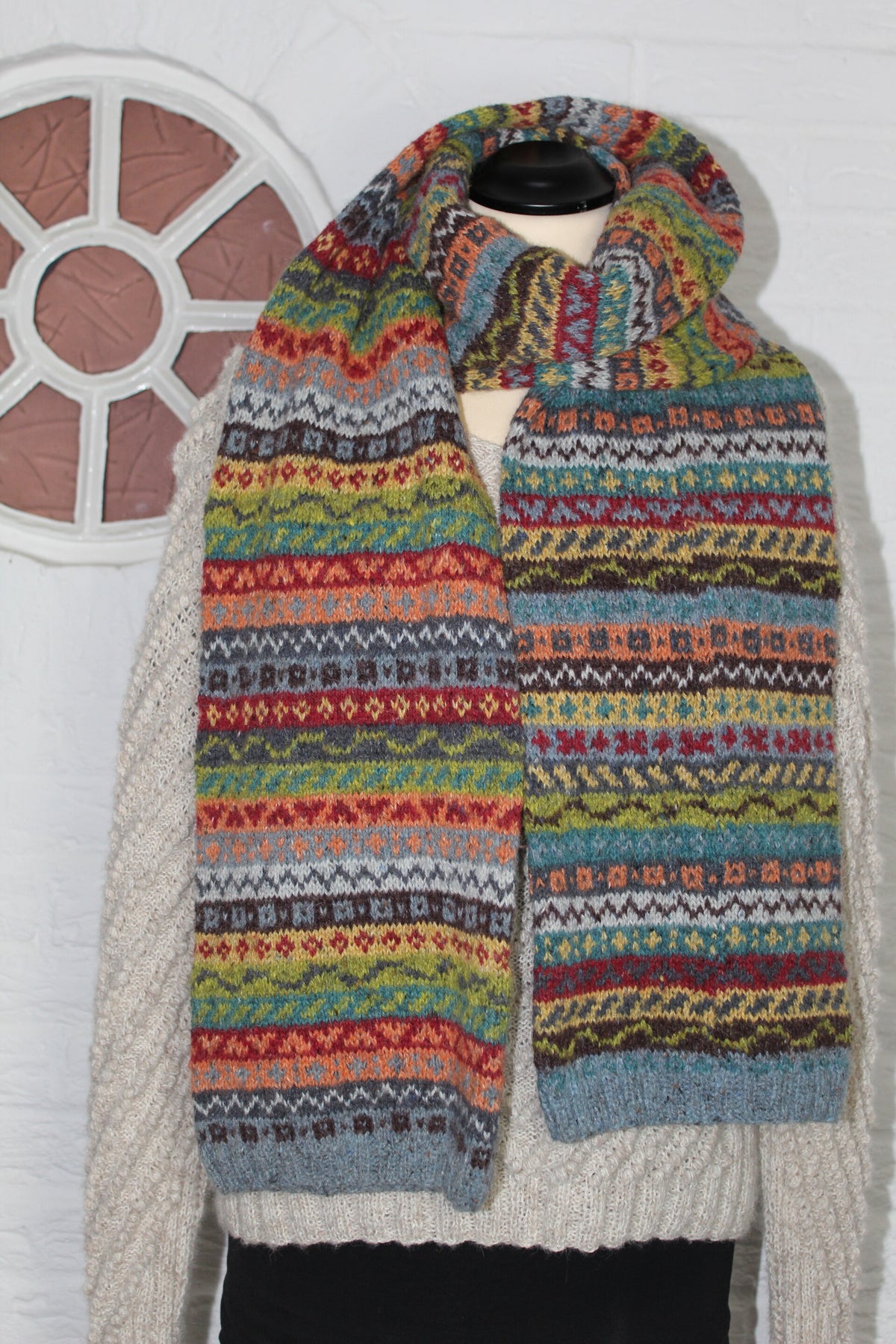 Faire isle sjaal van Rowan | demooistebreipakketten.nl