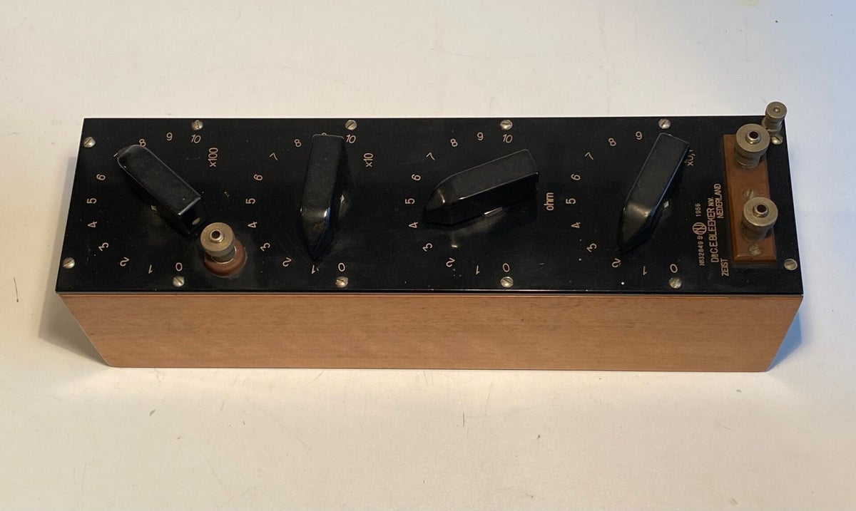 Resistance Bank / Instruments | WimsMuseum