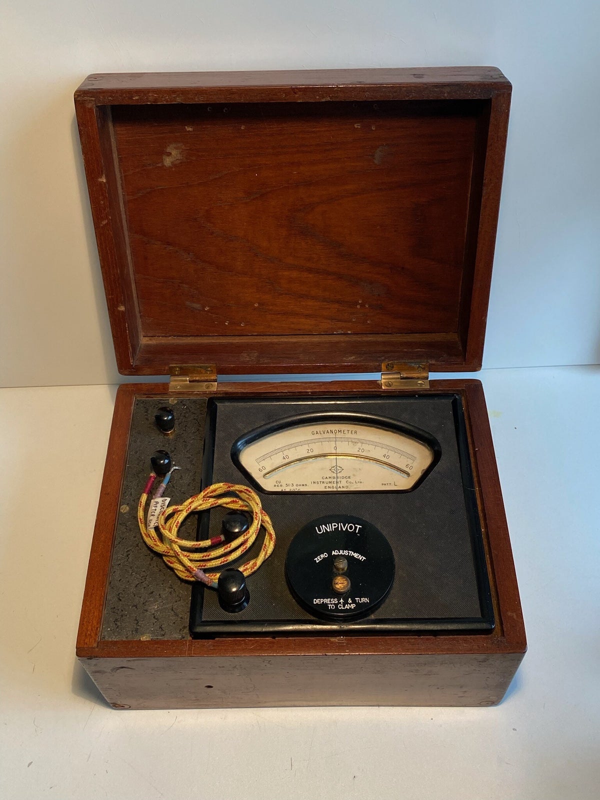 Unipivot galvanometer / Instruments | WimsMuseum