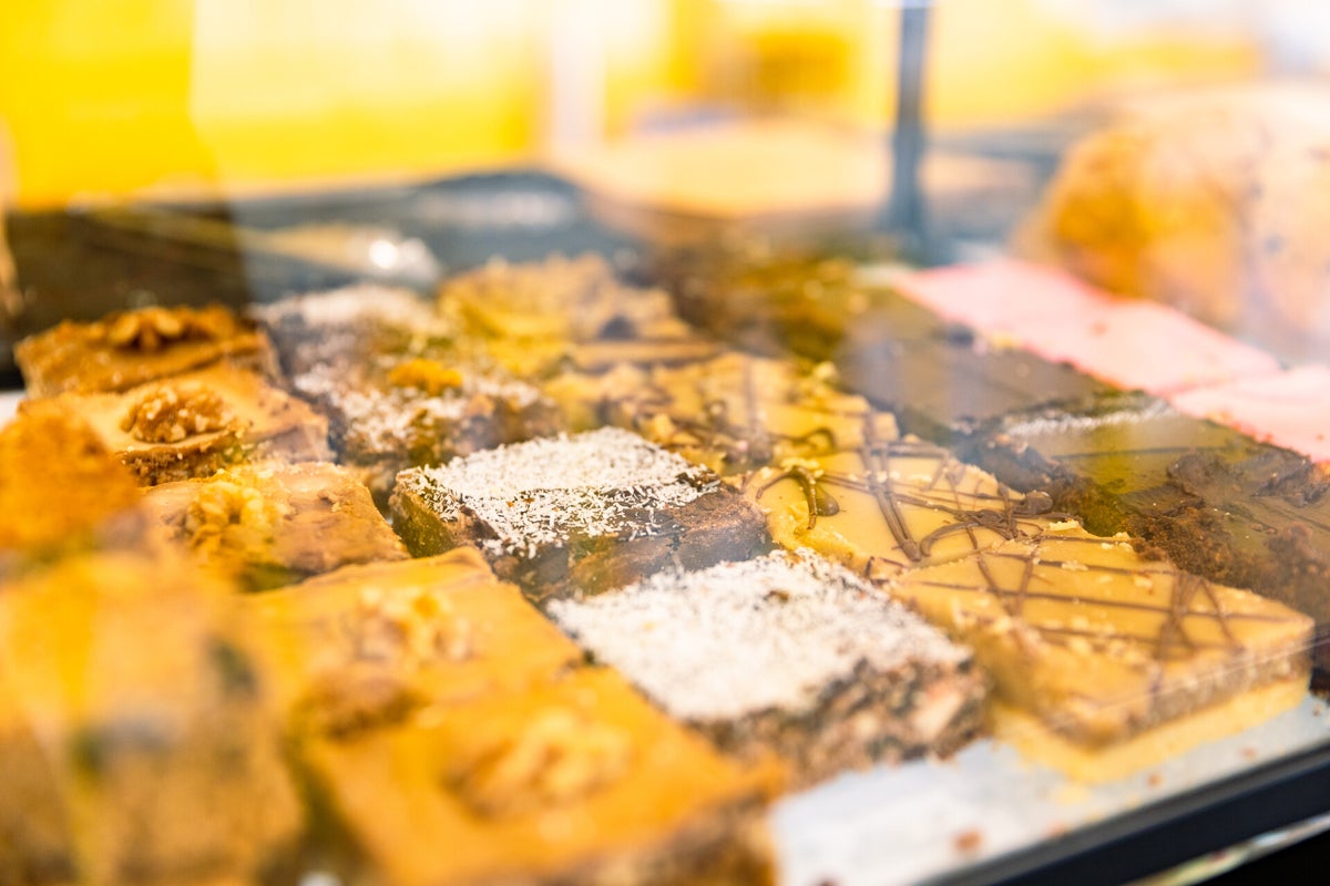Golden Tulip Bakery