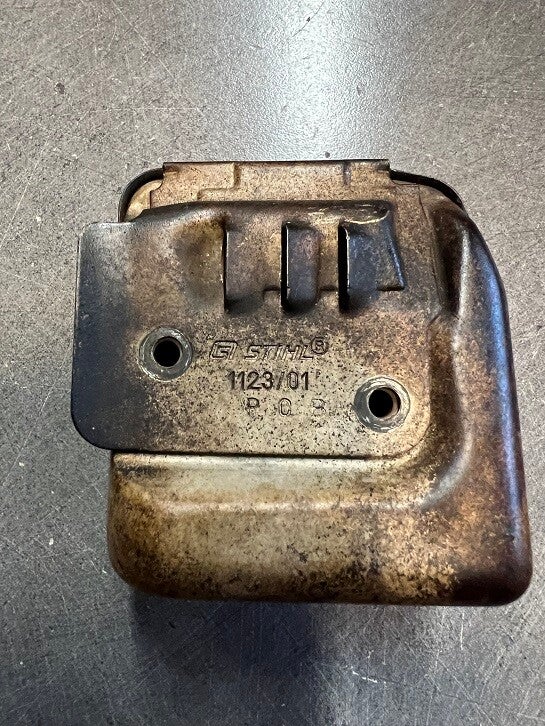 Silencieux occasion origine STIHL 023 - Référence 1123-140 0604 / 1123 ...