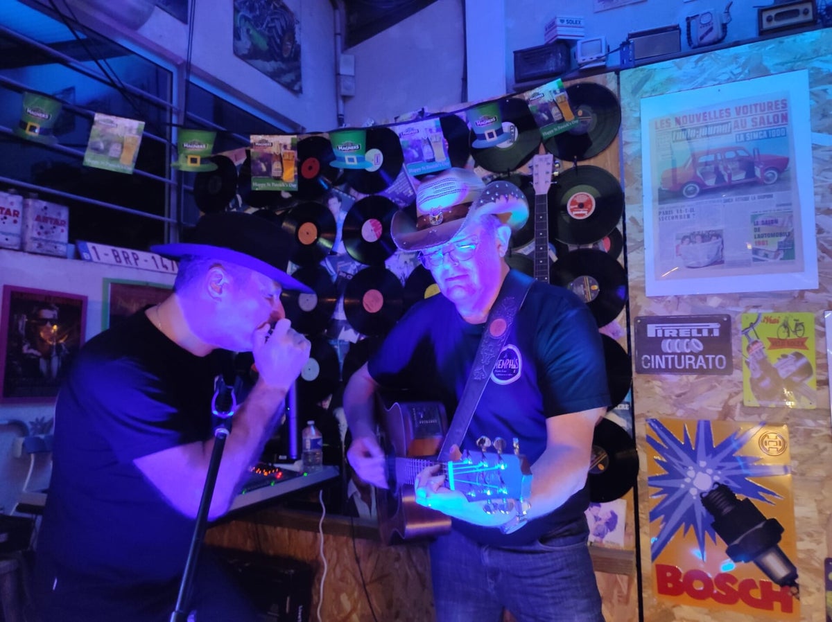 LES MEMPHIS 2 Musiciens en live
