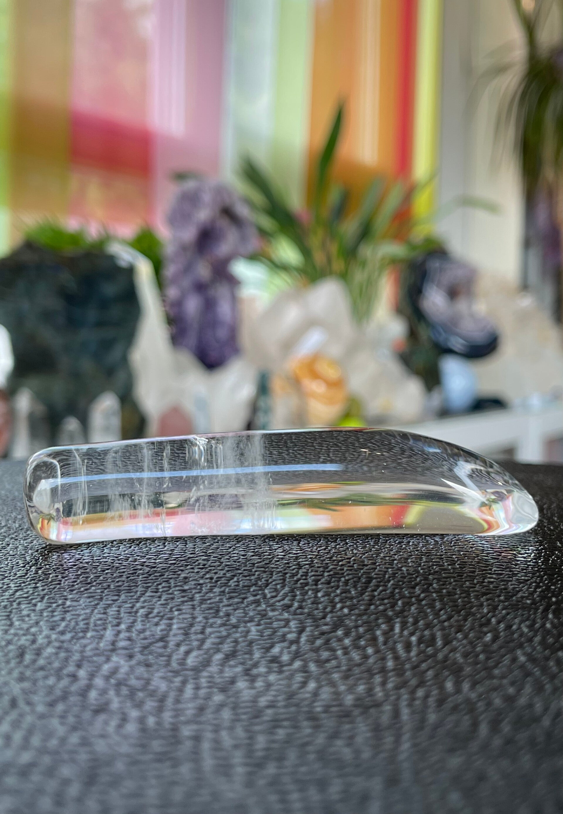 Bergkristal handsteen, medium | Jalla Stones - Edelstenen en Mineralen