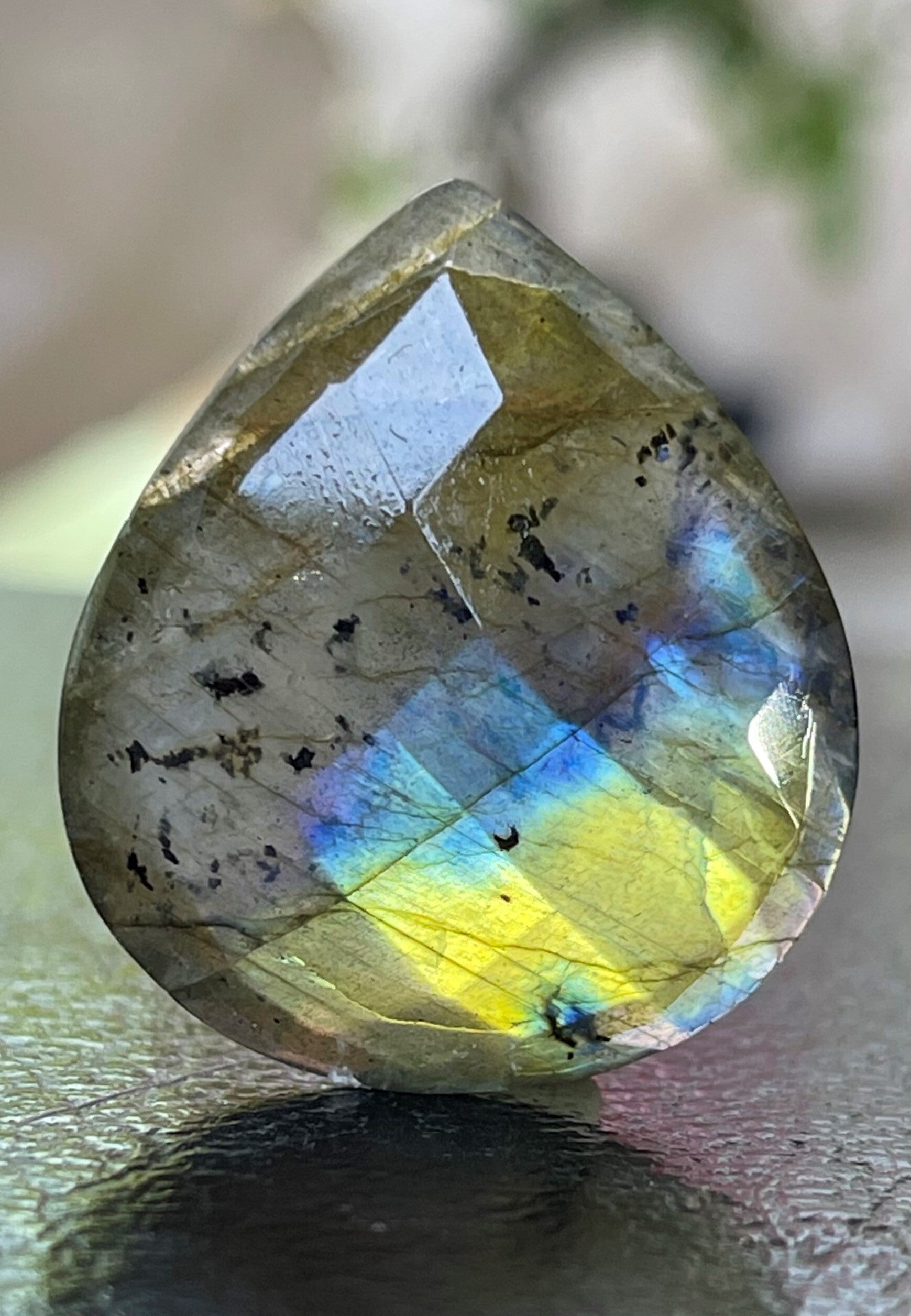 Labradoriet Edelsteen Checker Facet geslepen druppel, medium | Jalla Stones - Edelstenen en ...