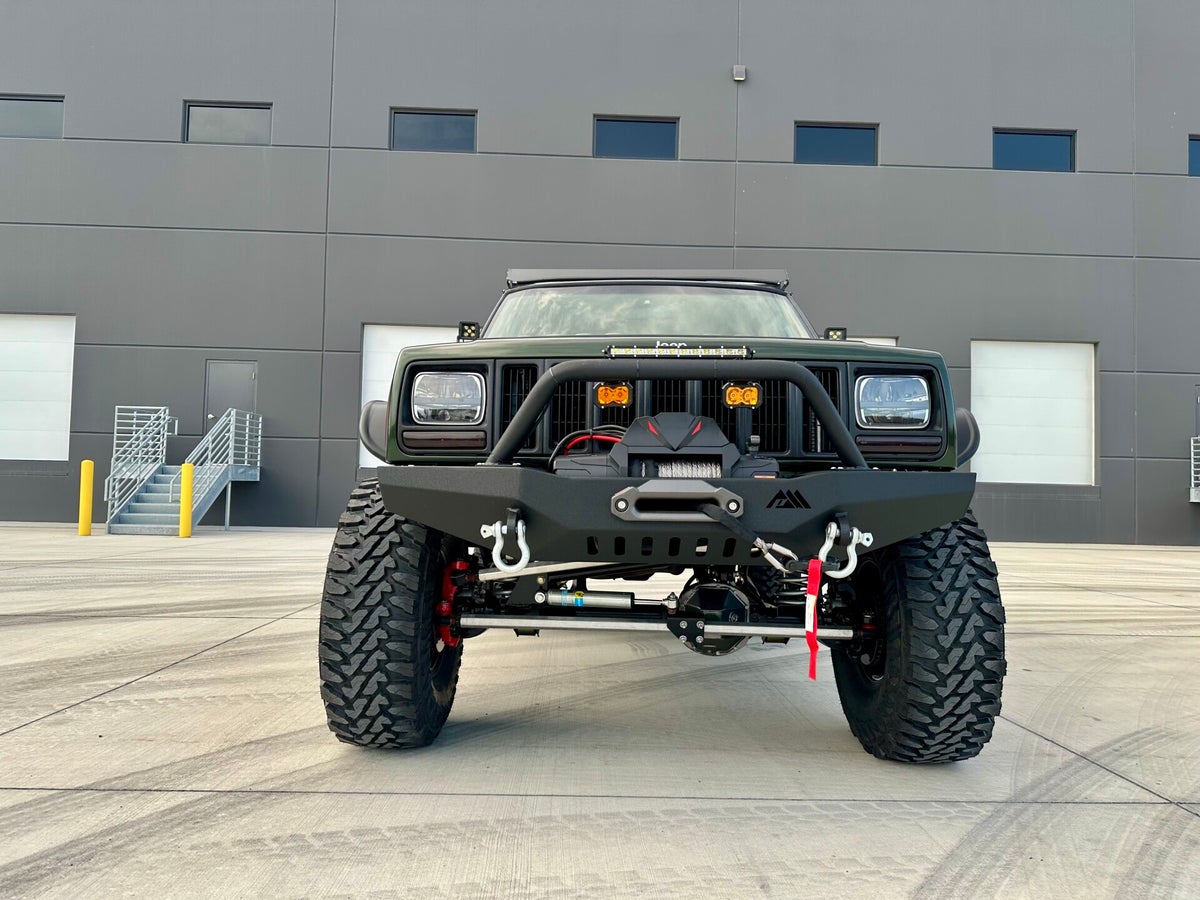 1997 Jeep Cherokee XJ - Moss Green Pearl | Hazard Buildz