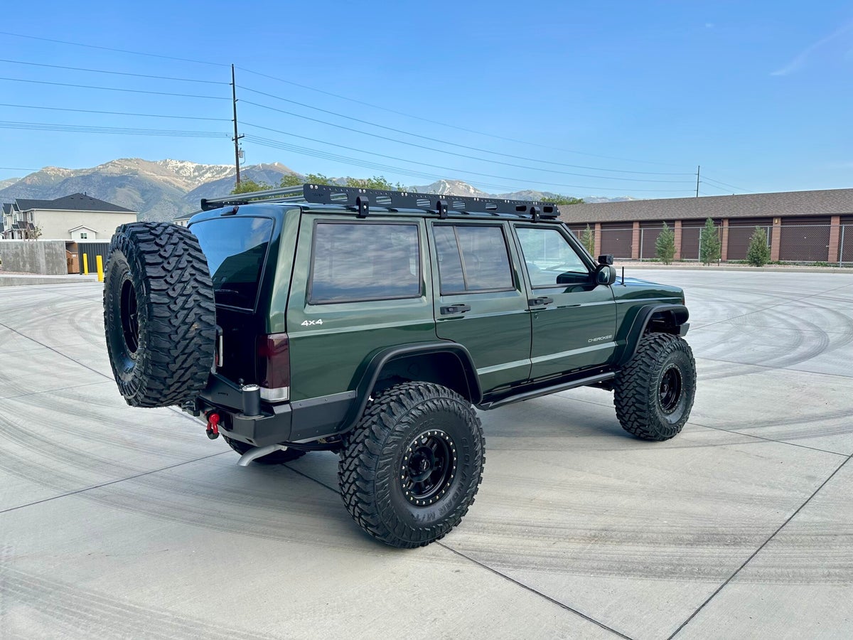 1997 Jeep Cherokee XJ - Moss Green Pearl | Hazard Buildz