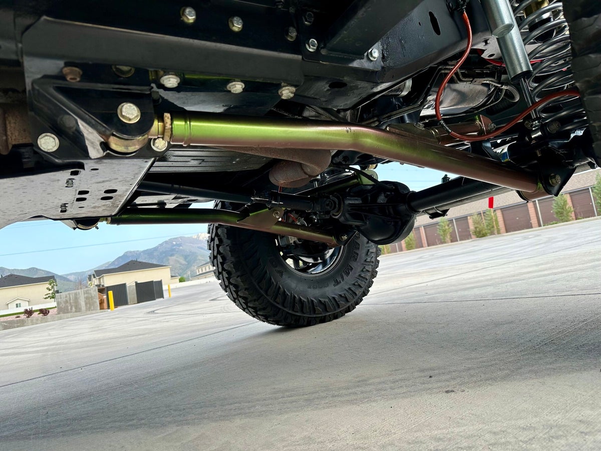 1997 Jeep Cherokee XJ - Moss Green Pearl | Hazard Buildz