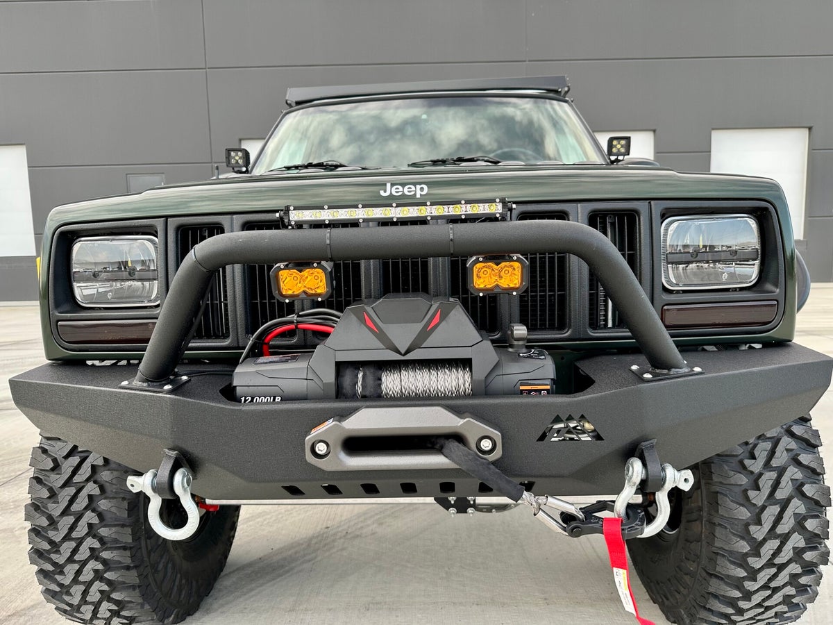 1997 Jeep Cherokee XJ - Moss Green Pearl | Hazard Buildz