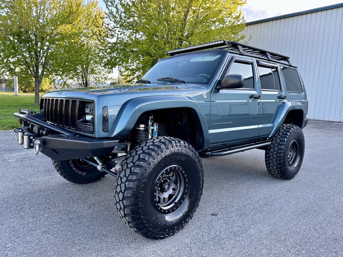 Gunmetal Blue 1999 Jeep Cherokee XJ Build | Hazard Buildz