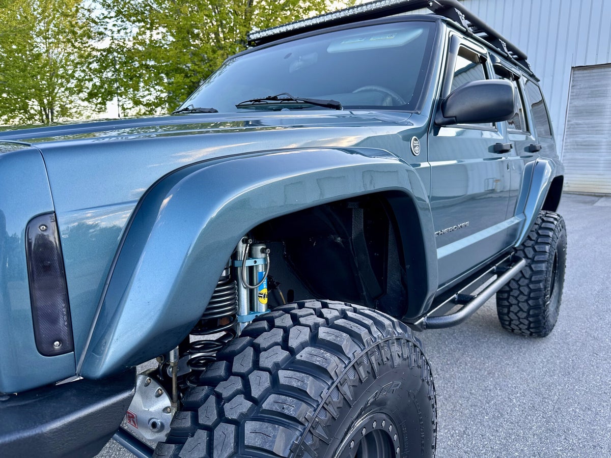 Gunmetal Blue 1999 Jeep Cherokee XJ Build | Hazard Buildz