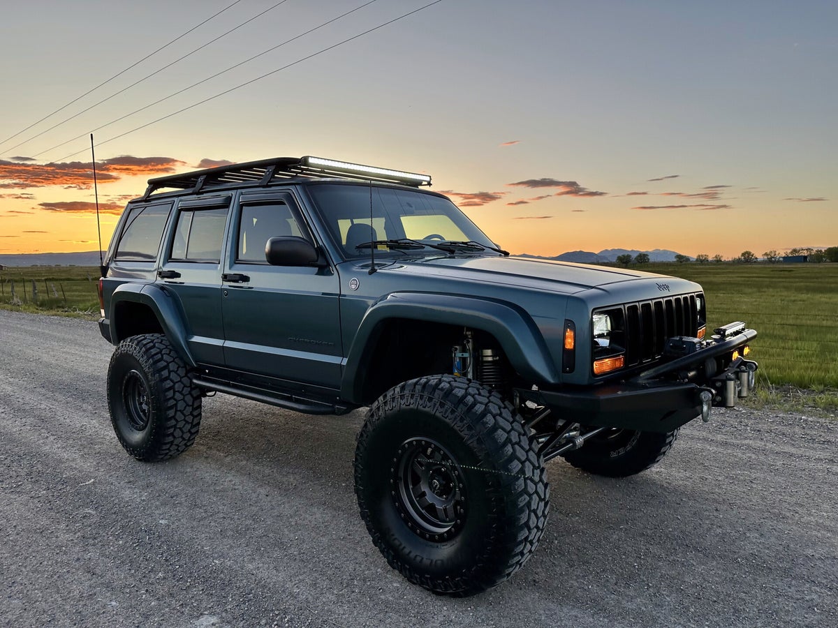 Gunmetal Blue 1999 Jeep Cherokee XJ Build | Hazard Buildz