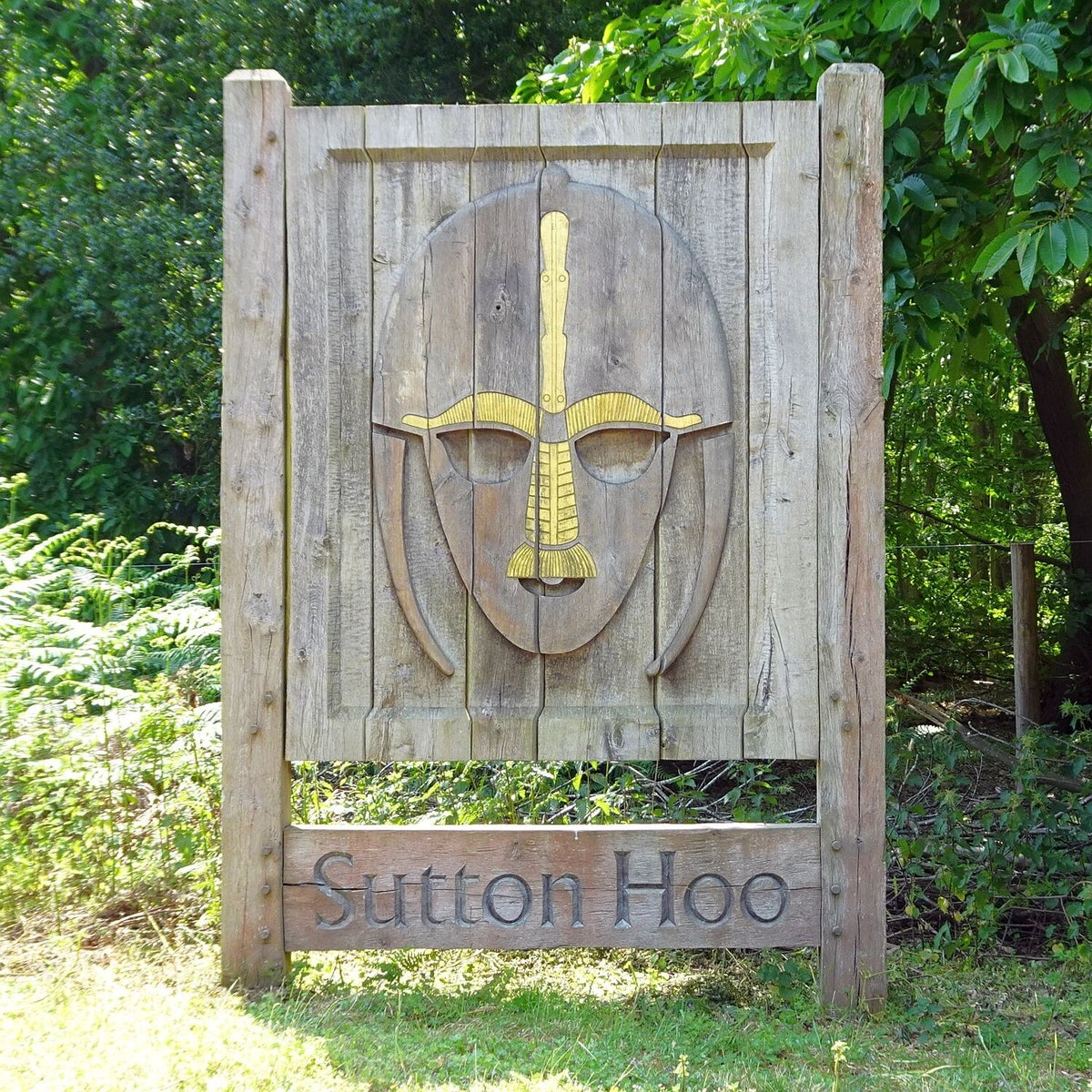 Sutton | Suffolk Village Signs