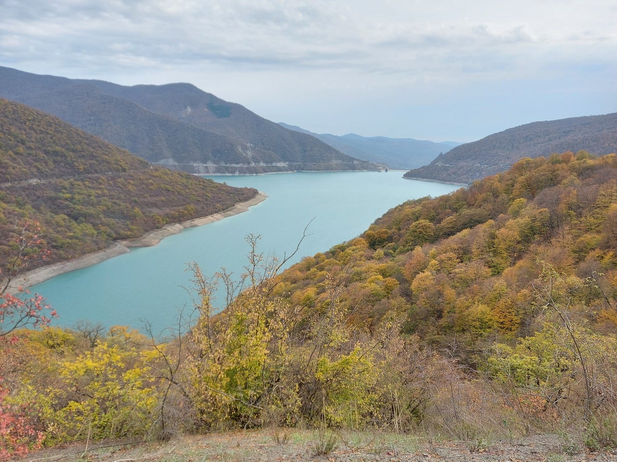 Georgian Military Highway / Ananuri / Reizen in Georgië | Emigreren met ...