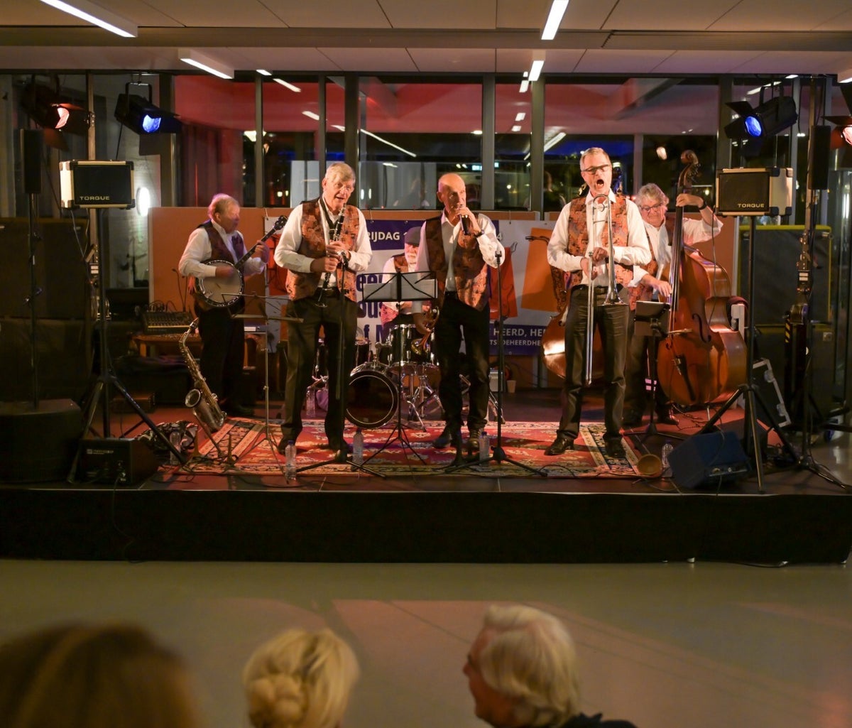 SandlakeCityJazzBand.nl