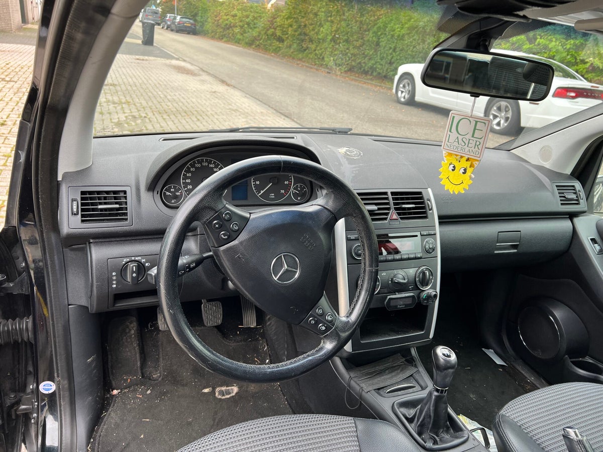 2005 MERCEDES A-KLASSE W169 A170 1.7 Demontage (412 ...