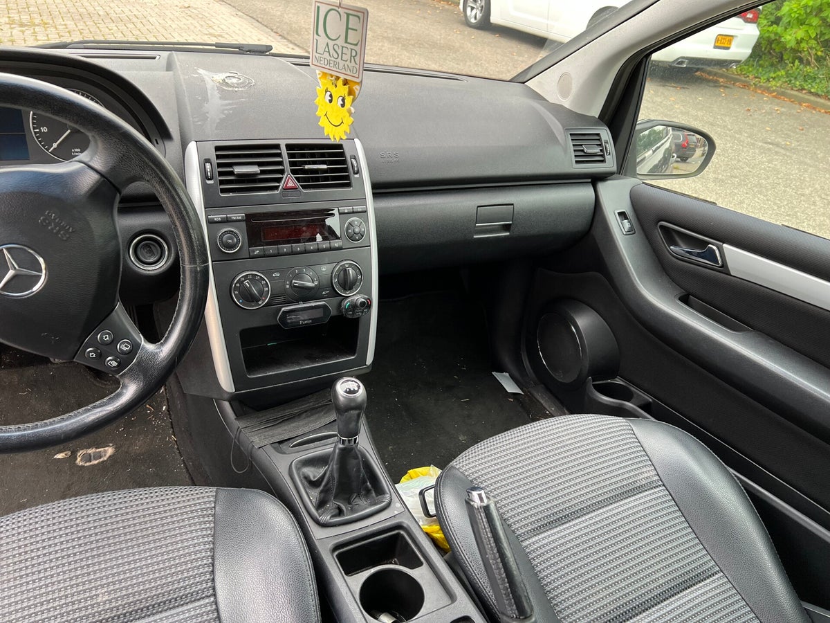2005 MERCEDES A-KLASSE W169 A170 1.7 Demontage (412 ...