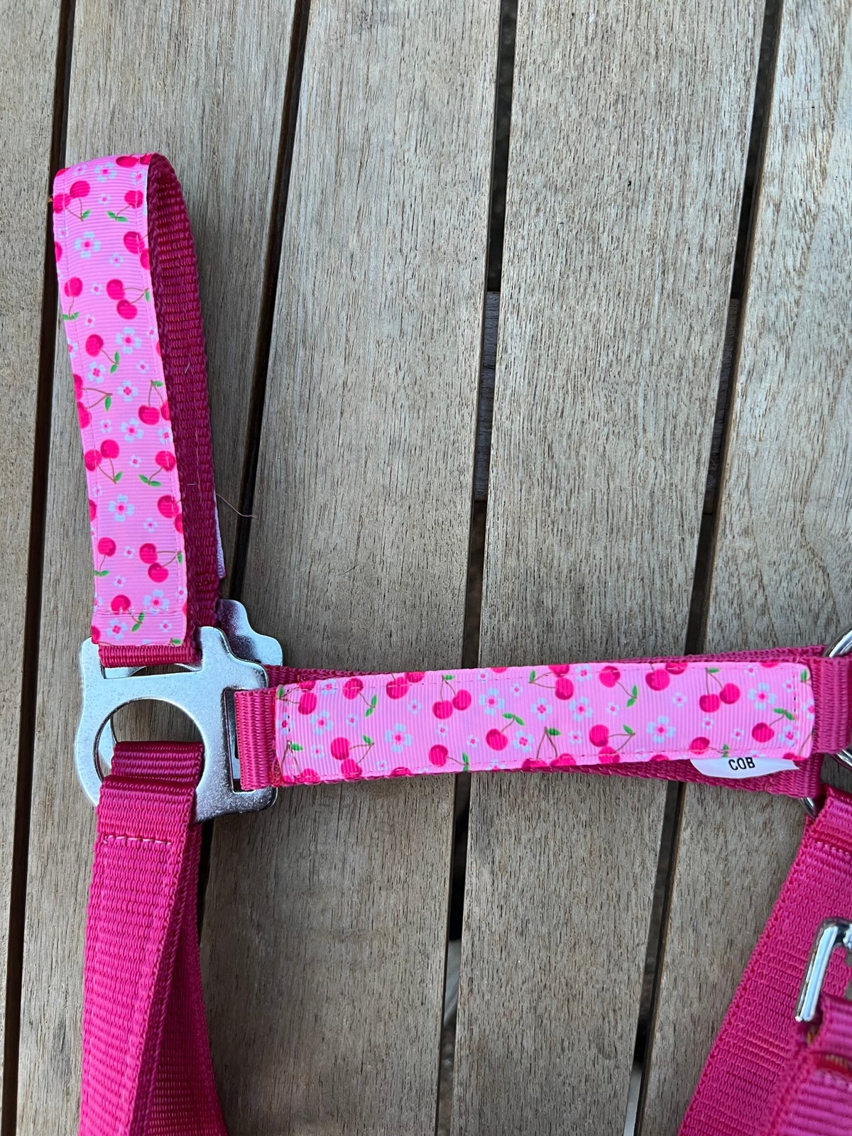 Roze kersen halster🍒 | Happyhalsters.com