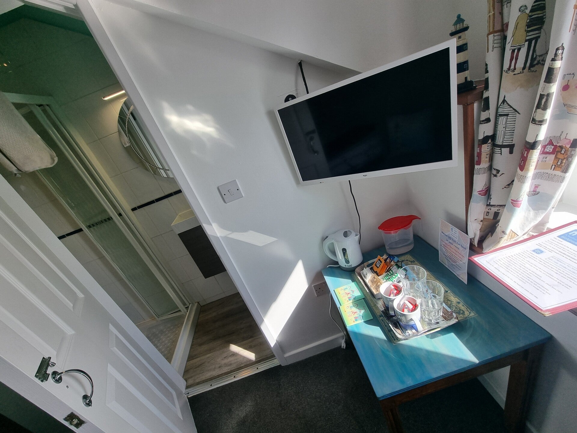 Room 1 - S.S. Hibernia | Seafront Inn