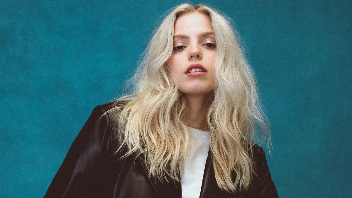 Reneé Rapp Says Her Mom Named Her Intentionally “In Case She Wants To ...