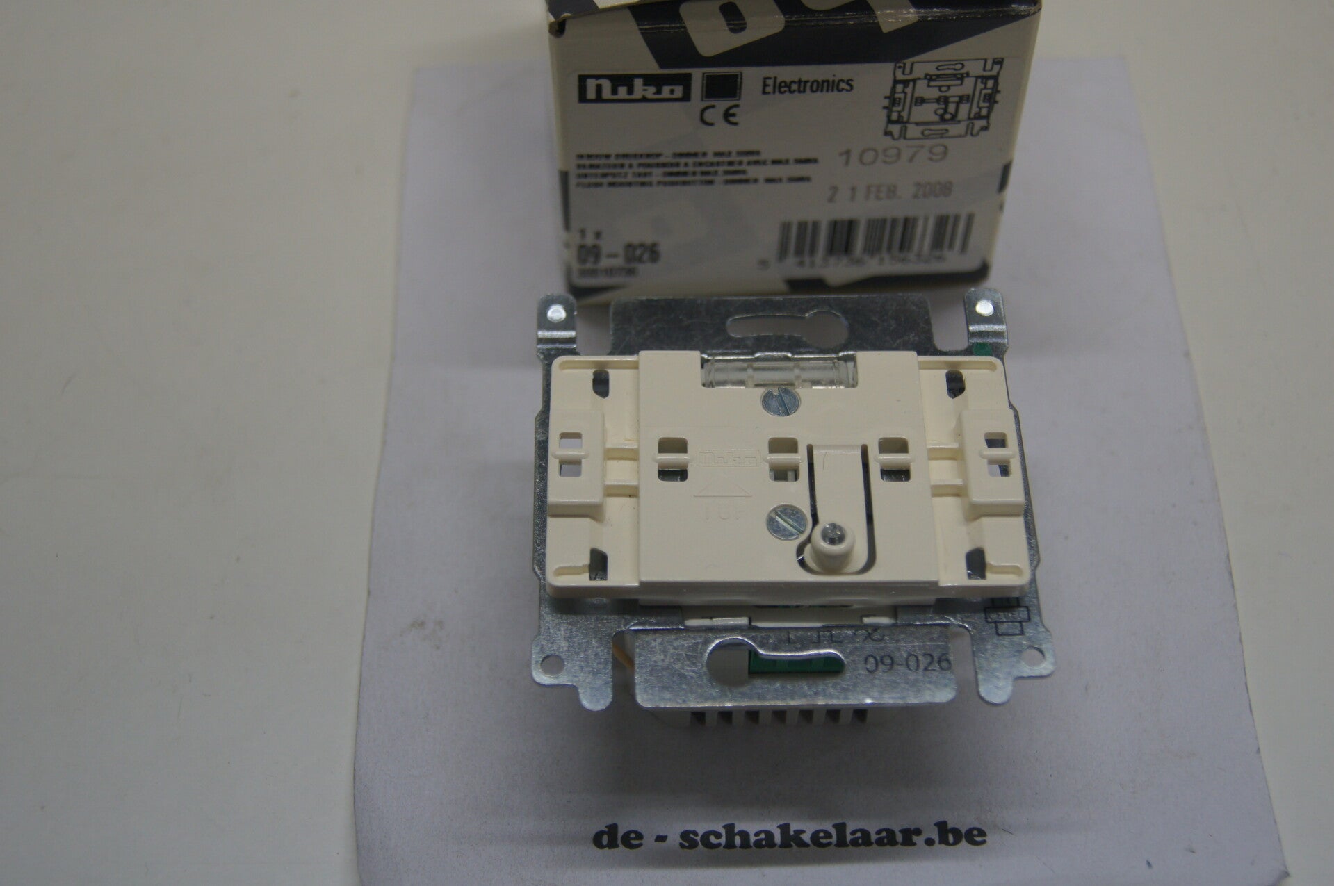 Niko 09-026 drukknopdimmer GEBRUIKT resistieve en inductieve belasting ...
