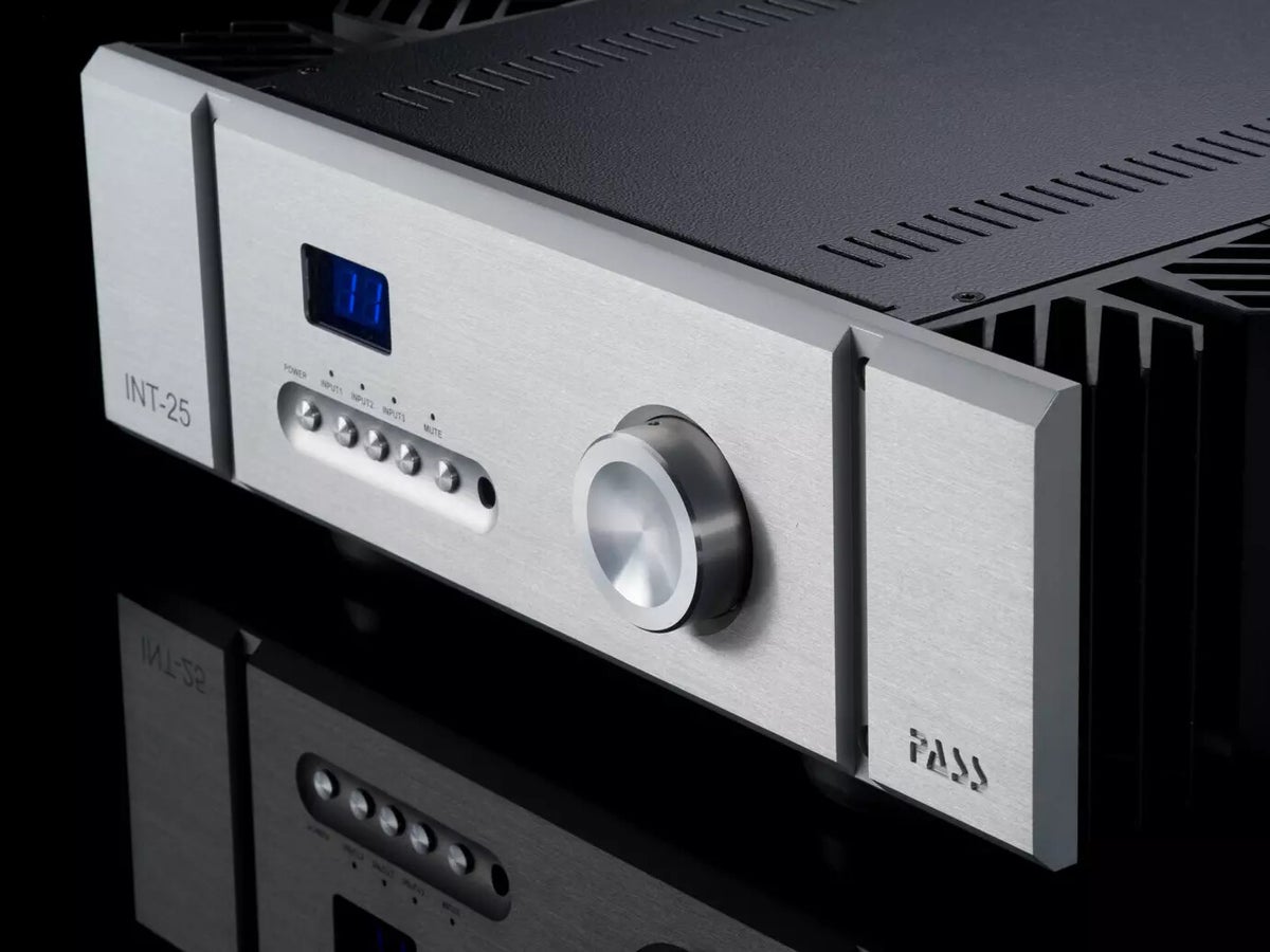 StereoWise: Amplifier - Pass Labs / StereoWise: Amplifier - P ...