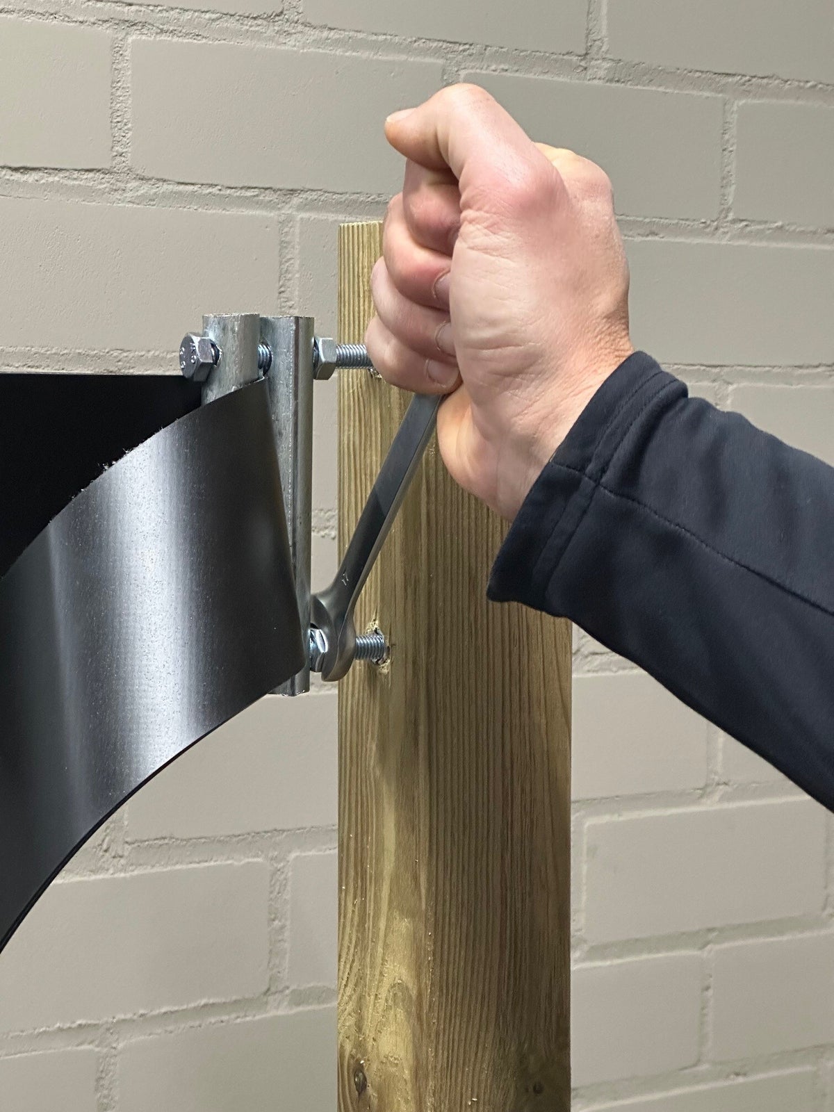 Galvanized band tighteners | BEObandshop.com