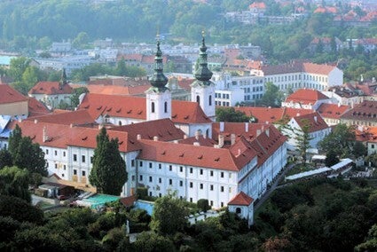 De heuvel van Praag - Petřín-uitkijktoren / Praag / Citytrips | Chrisreizen