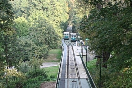 De heuvel van Praag - Petřín-uitkijktoren / Praag / Citytrips | Chrisreizen