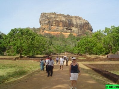 Klimmen boven op de rots / Vakantieweetjes | Chrisreizen