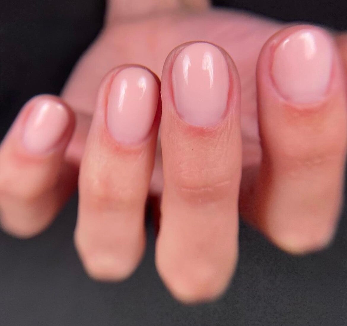 Helen. nails and more