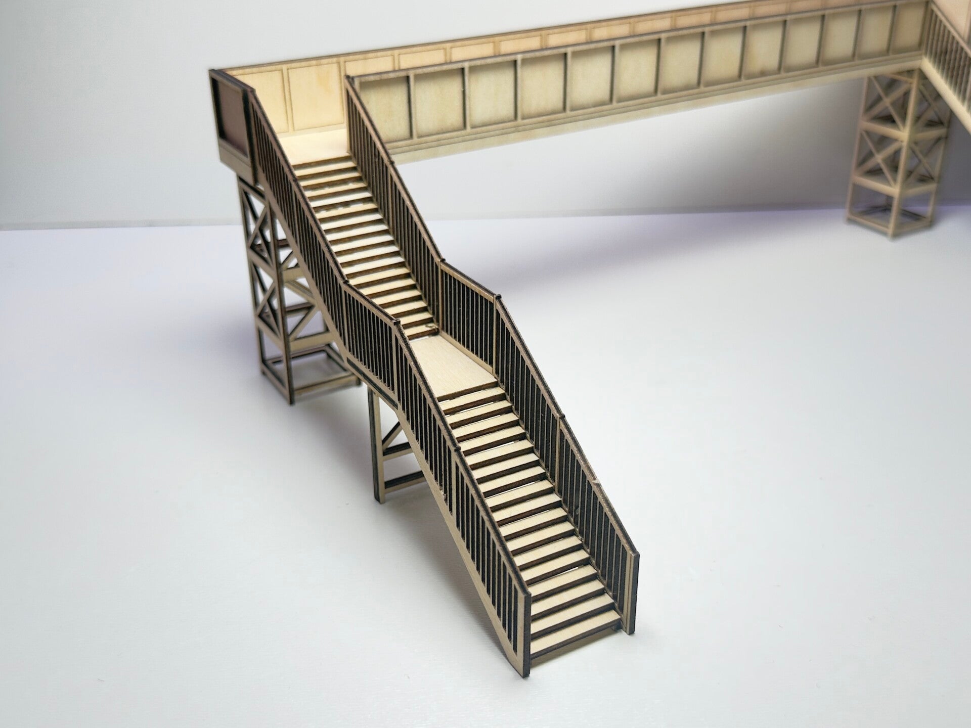 Custom Modern Bridge v.3B-KP | cheekytek