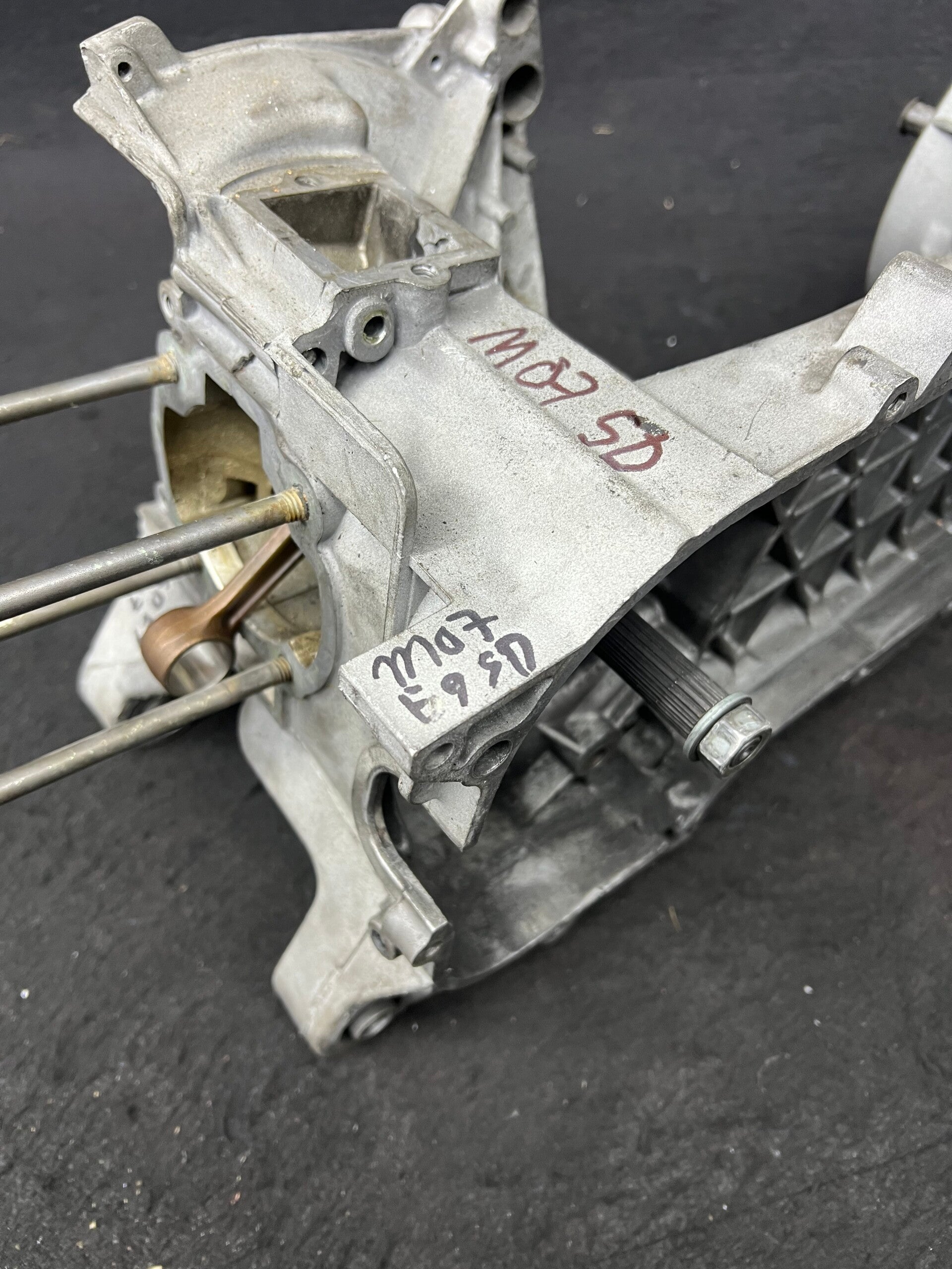 Gilera runner mo7 carter met nieuwe kruk | Motoriparts