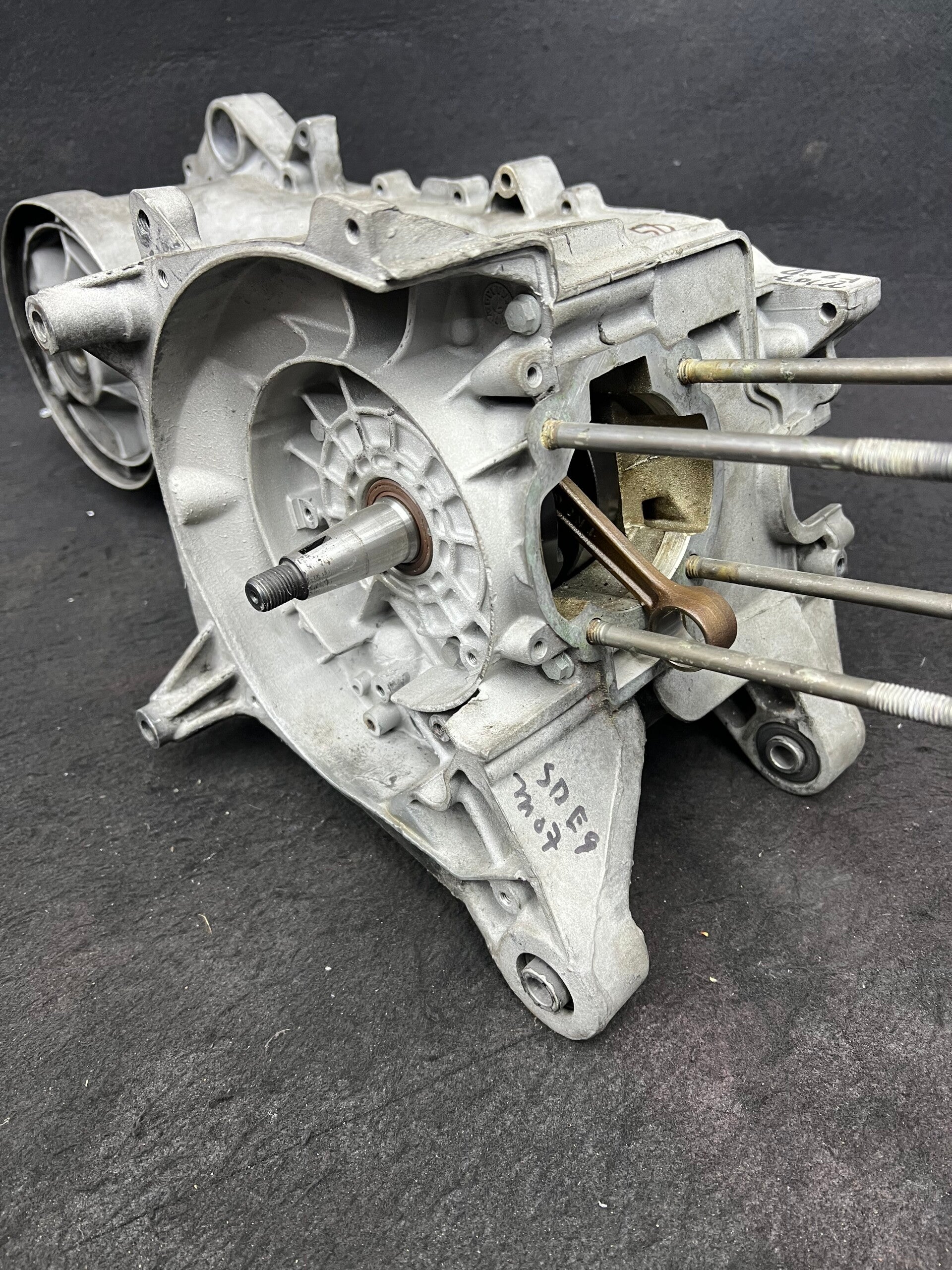 Gilera runner mo7 carter met nieuwe kruk | Motoriparts