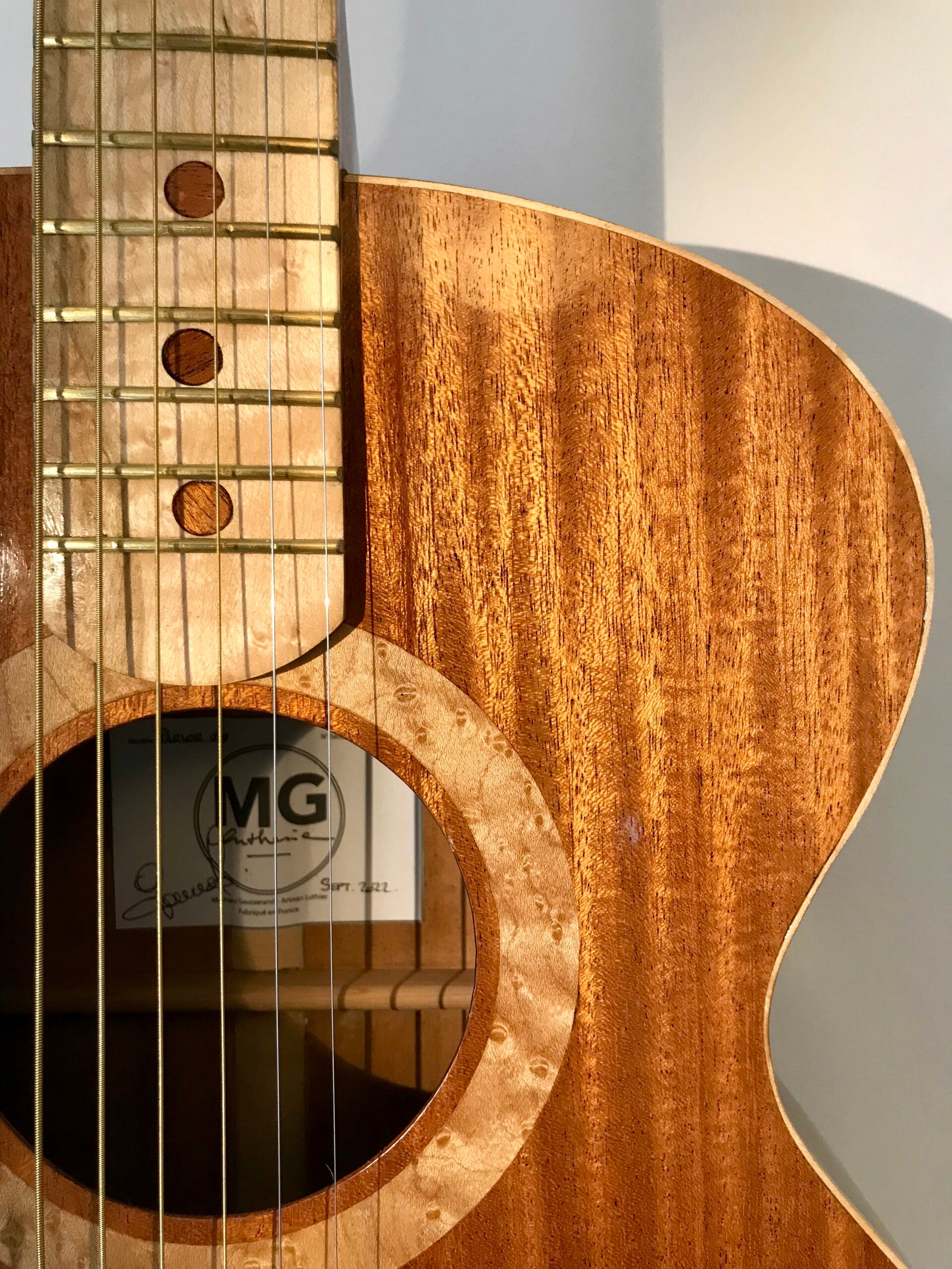 MODÈLES DISPONIBLES A LA VENTE | MG Lutherie