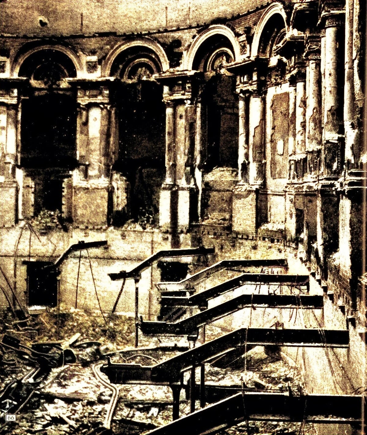 Manchester / Britain Under Fire / Phase 3: The Daytime Blitz / Battle ...