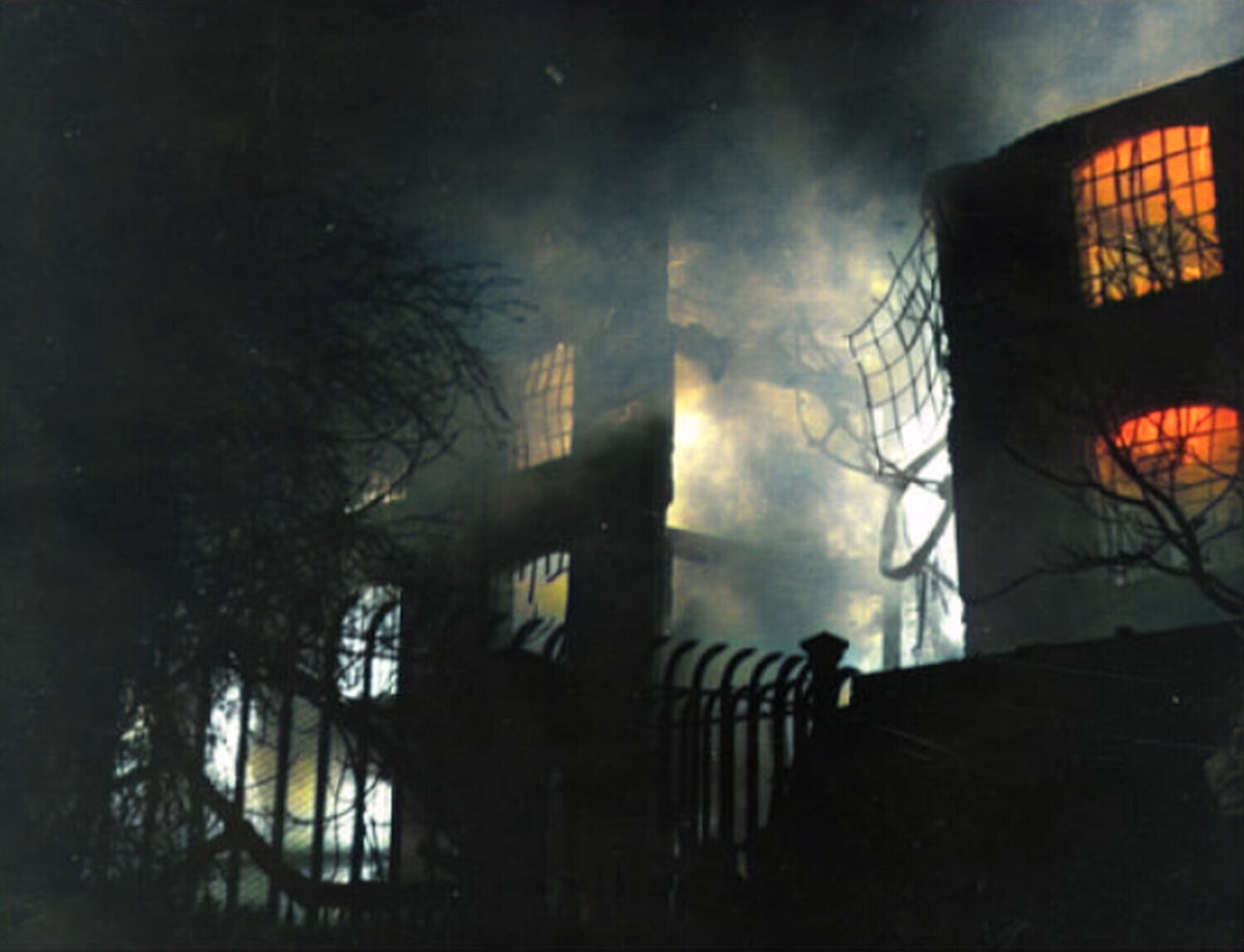 London's Burning / Britain Under Fire / Phase 3: The Daytime Blitz ...
